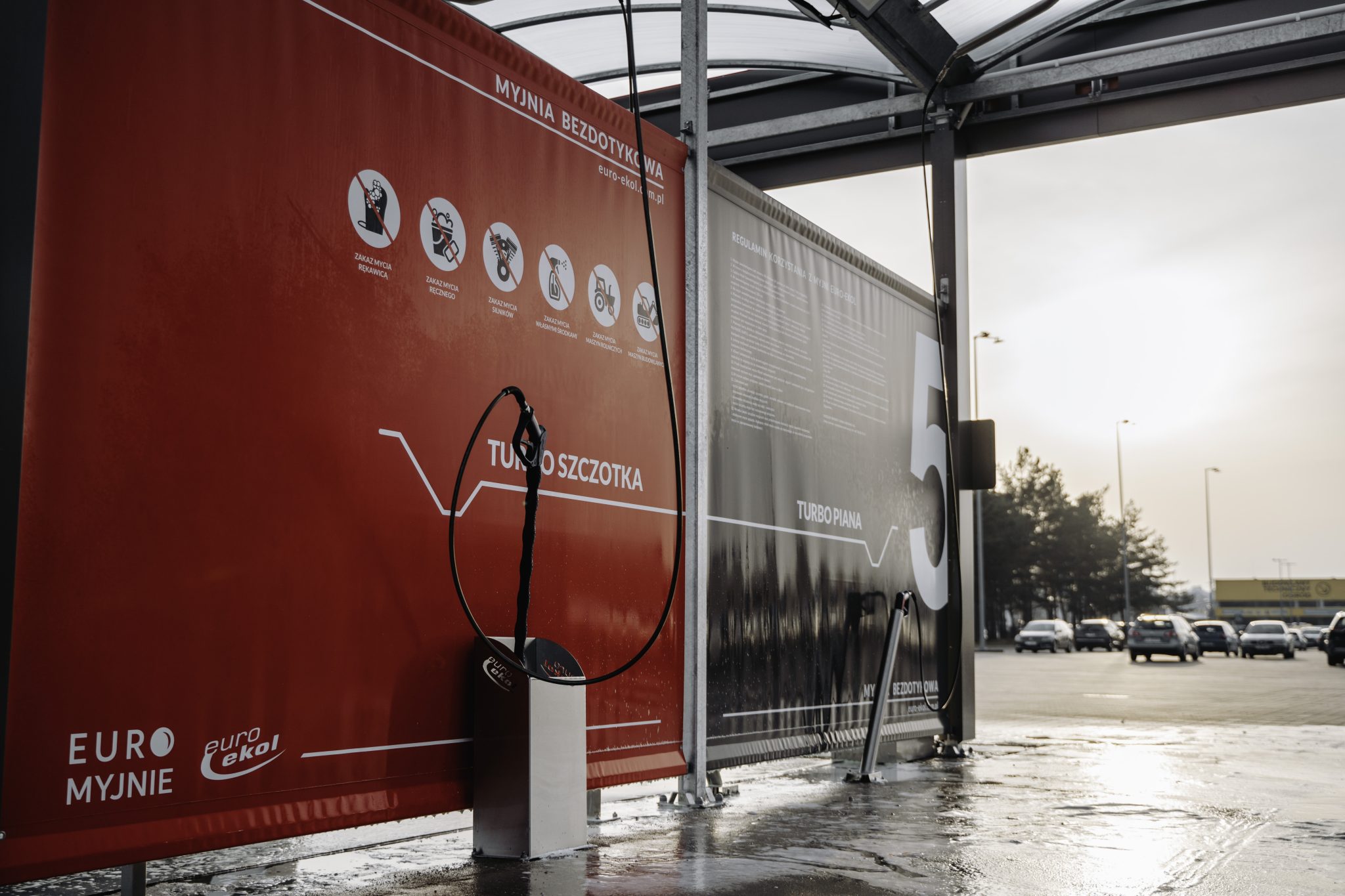 WashHub – The UK’s most advanced self-service car wash system